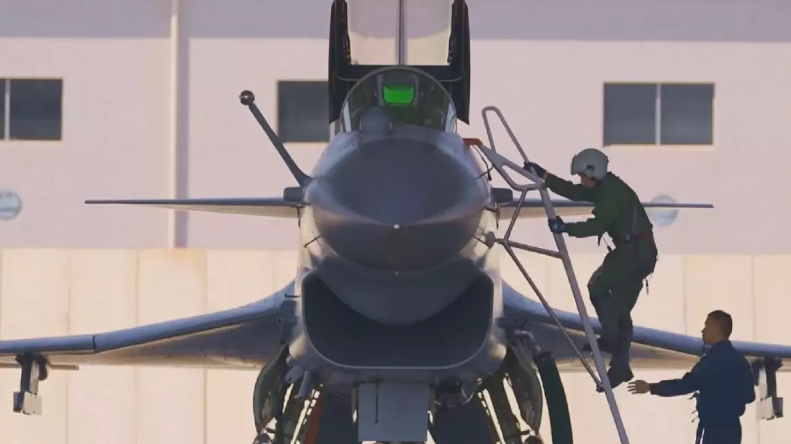 Former designer decodes secrets of China's J-10 fighter jet series