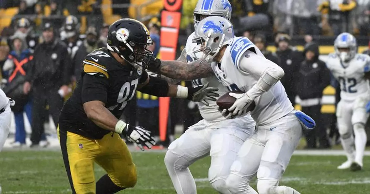 Lions QB Jared Goff sits out practice with oblique injury