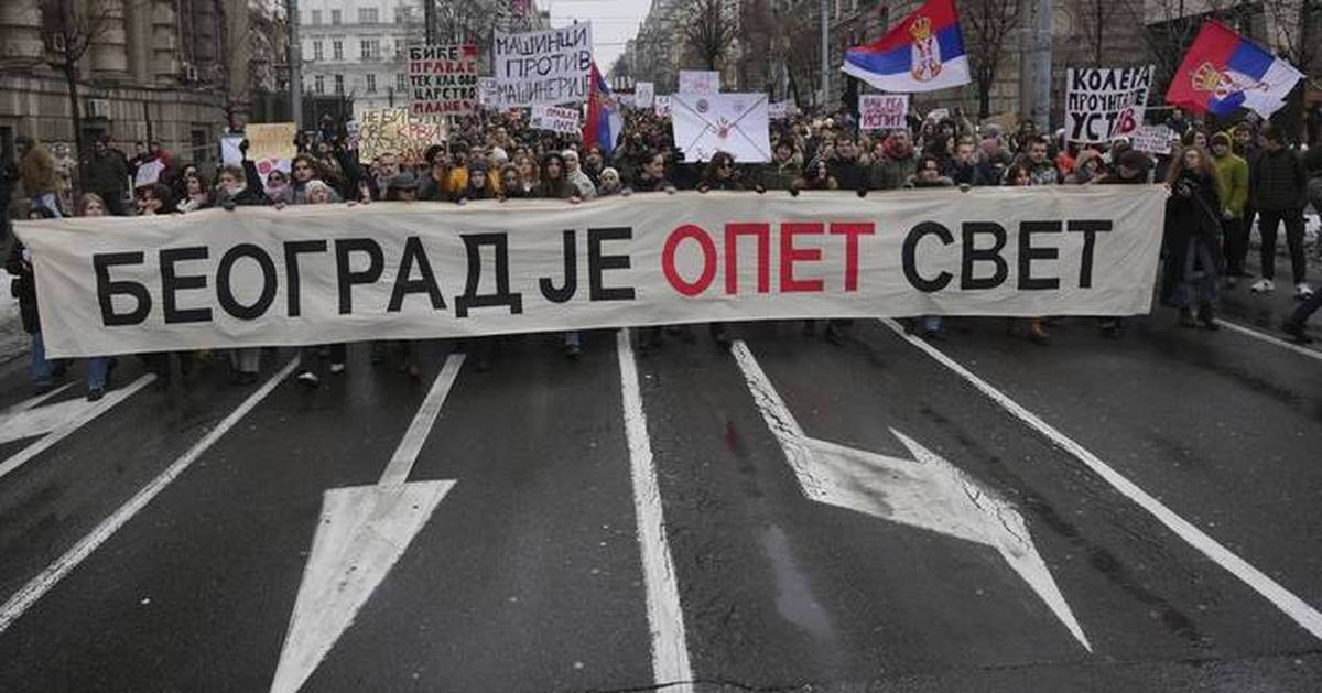 Striking students in Serbia tell chief prosecutor to 'fight for law and ...