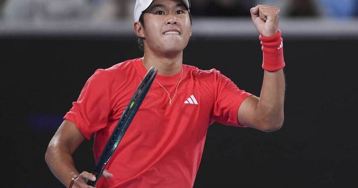 Learner Tien beats Daniil Medvedev and is the youngest US man in ...