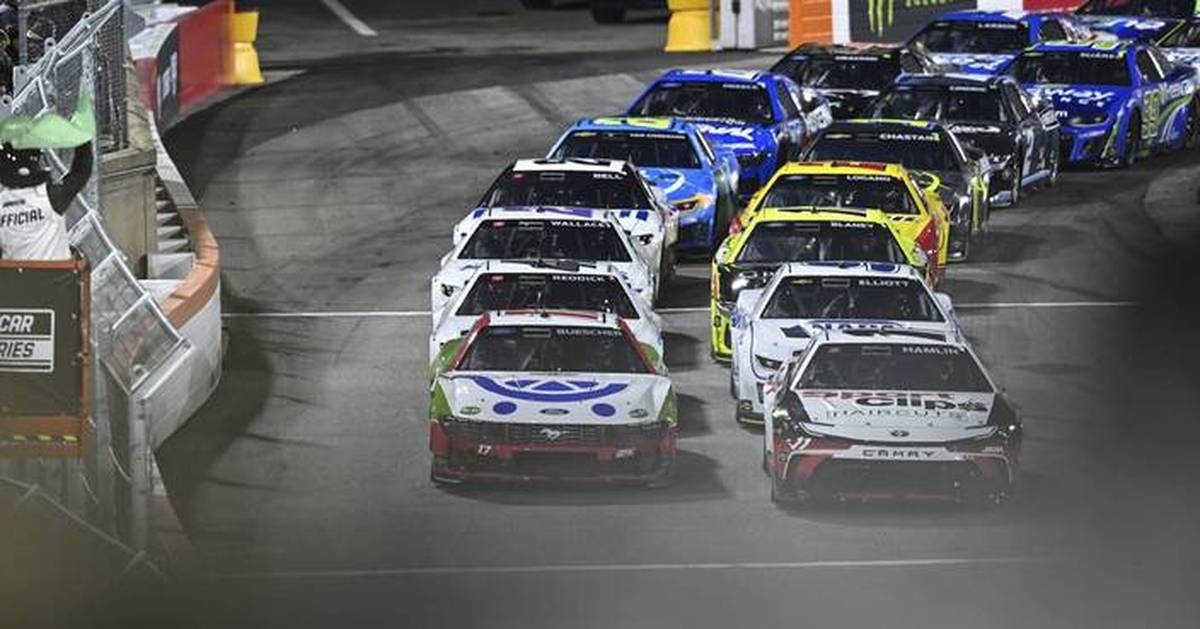 NASCAR introduces a new rule that will award a point for the fastest ...