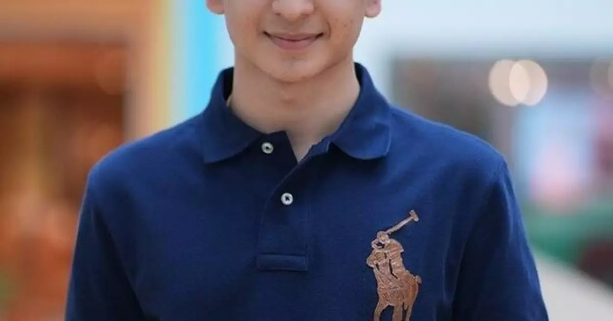 Young Prodigy Ahan Mehra Shines at Prestigious Art Capital Exhibition ...