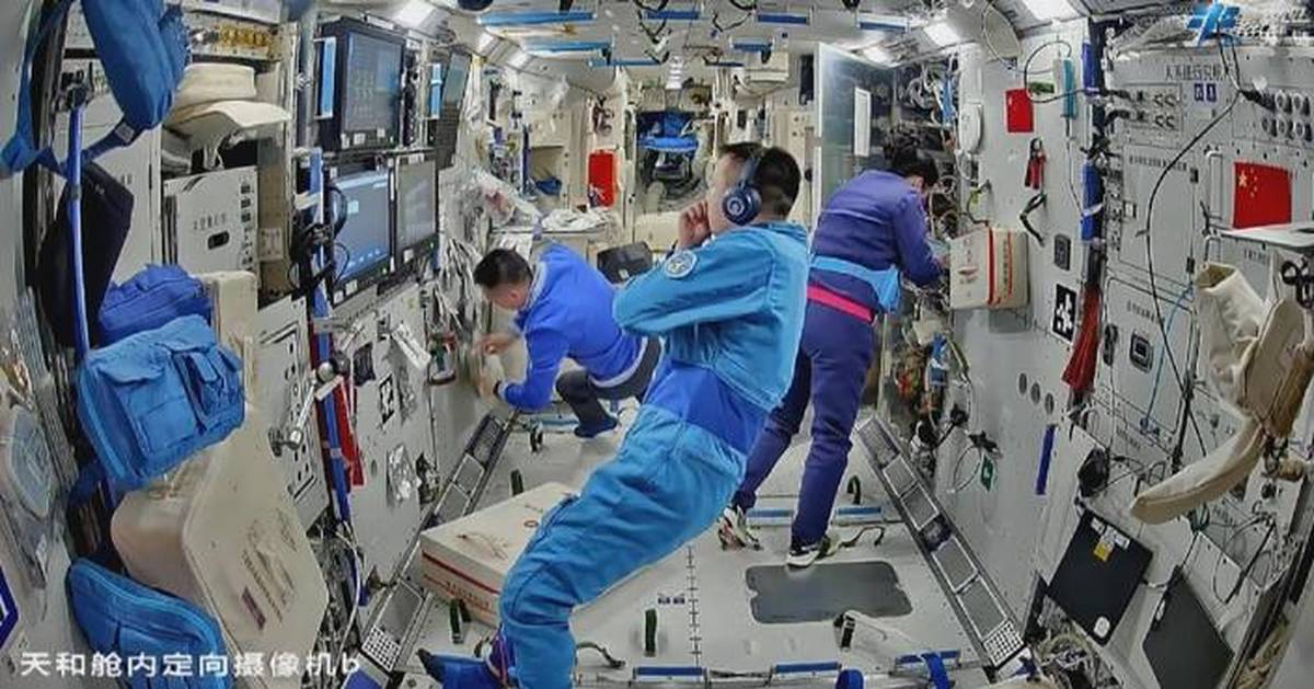 Shenzhou-19 crew marks over 130 days in orbit, advancing scientific experiments