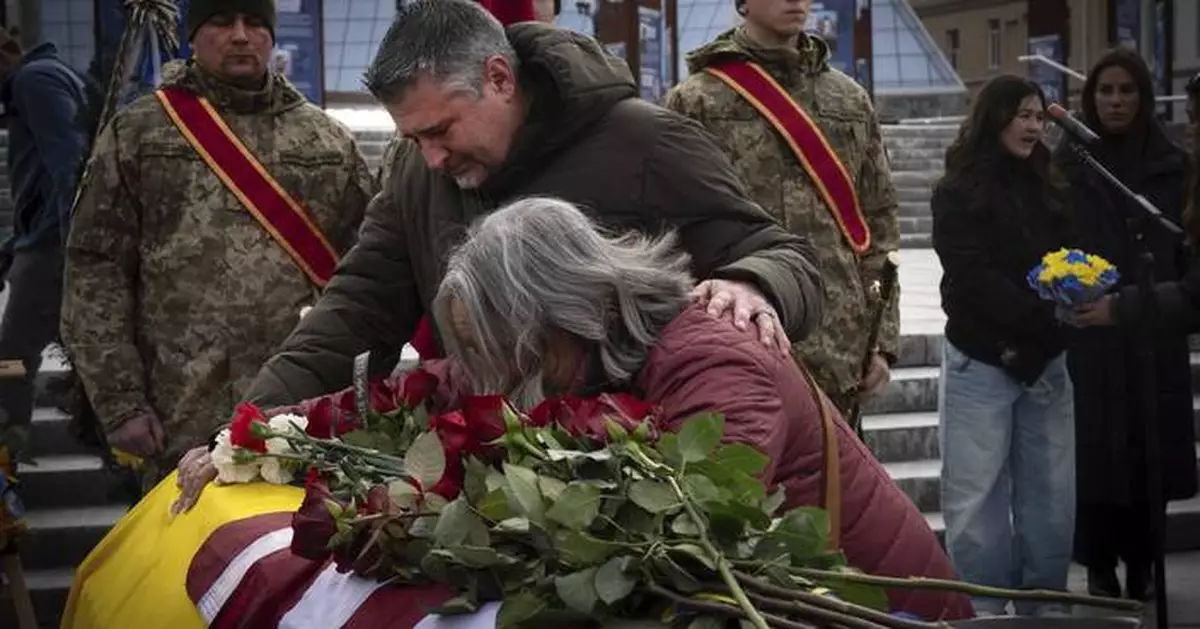 Family of US marine veteran killed in Ukraine tells funeral he died ...