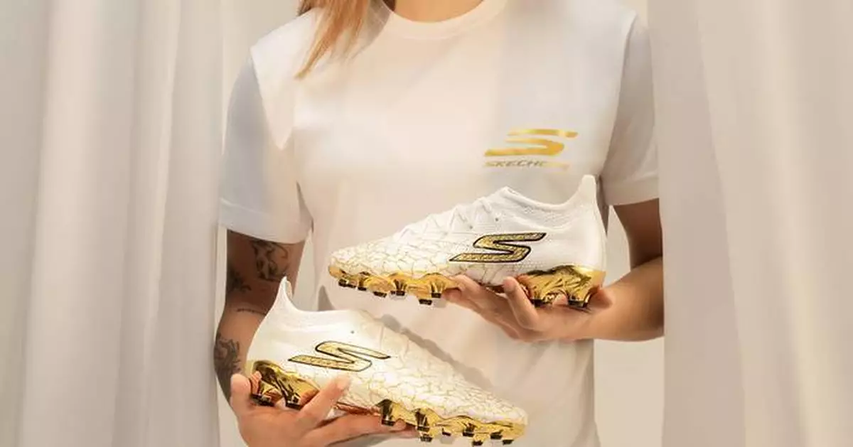 Elite Goalkeeper Misa Rodríguez Signs With Skechers