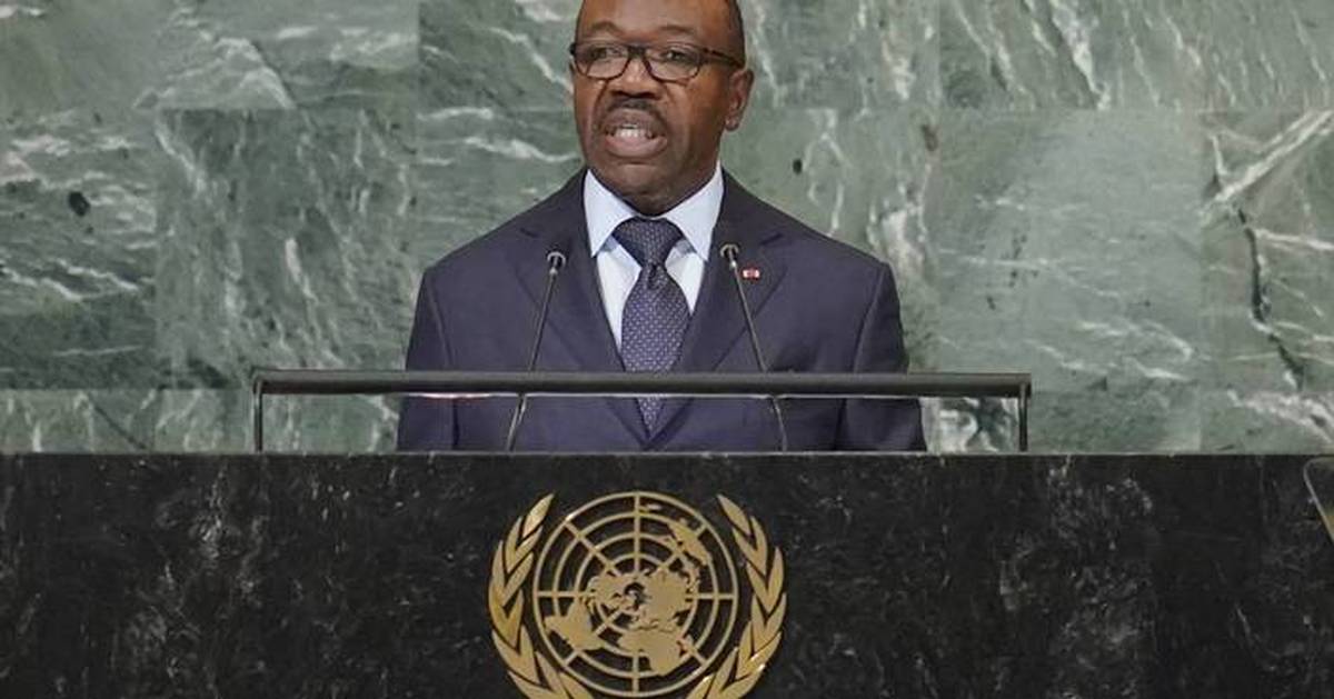 Overthrown Gabon President Bongo and his family arrive in Angola ...