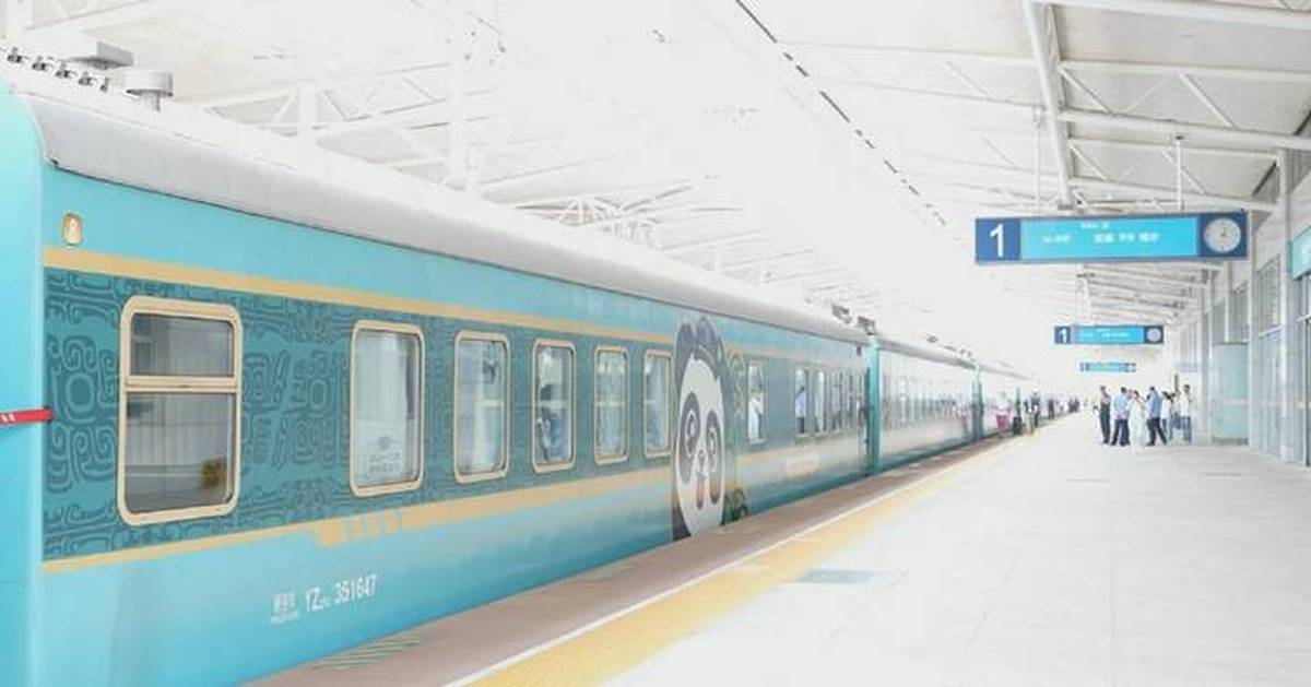Panda-themed tourist train takes passengers on 8,000-km journey in west ...