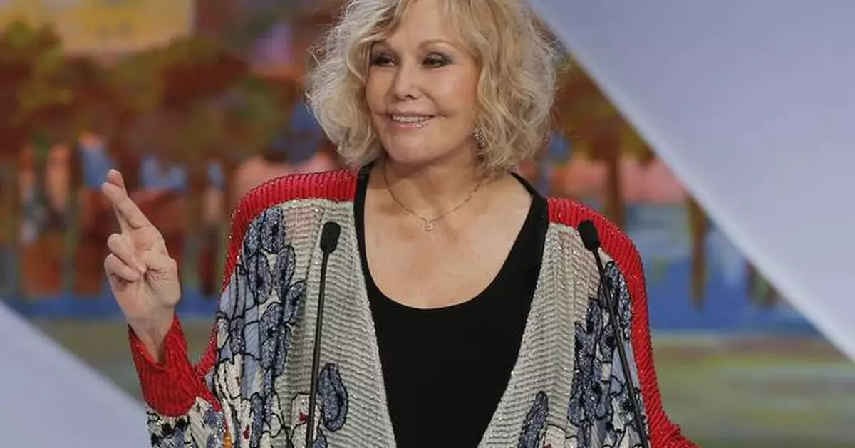 Kim Novak to receive Venice Film Festival’s lifetime achievement honor