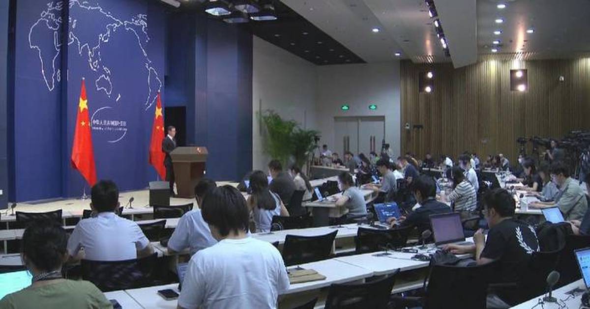 China urges EU to honor commitment to market opening: spokesman