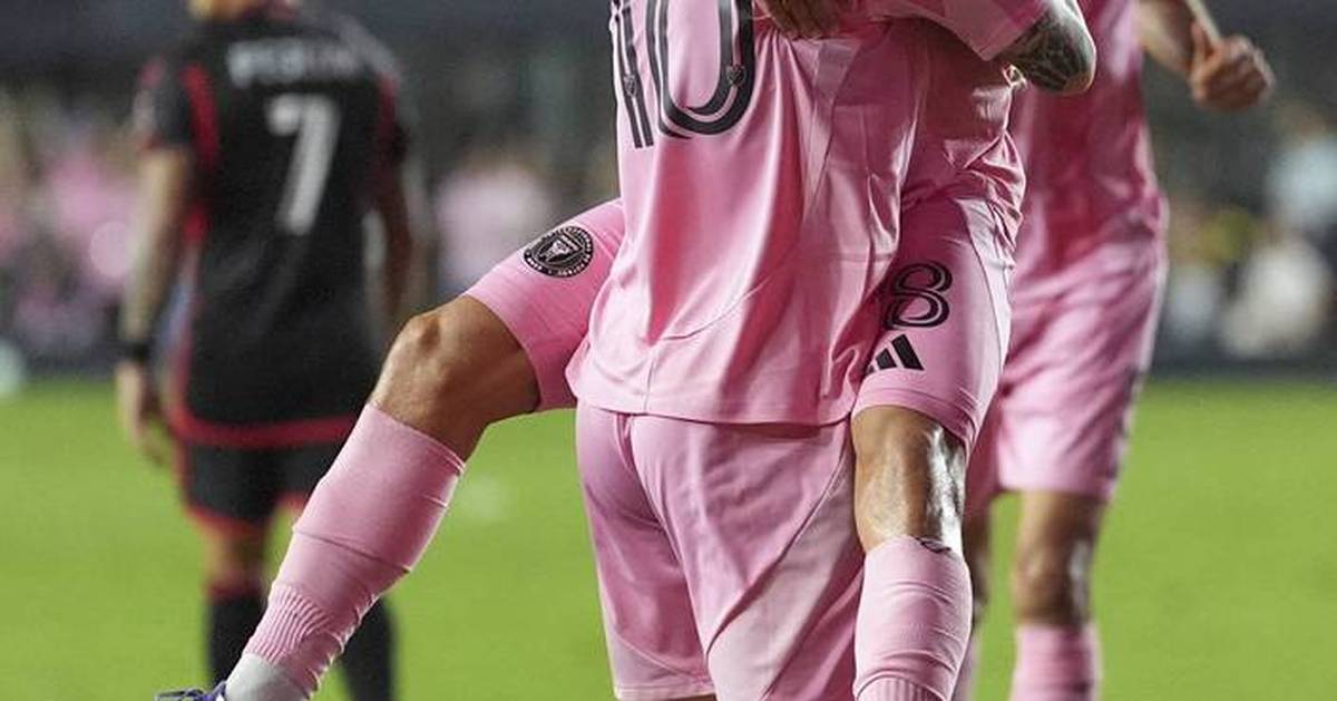 Lionel Messi has two goals, assist to lead Inter Miami to 3-2 victory over DC United