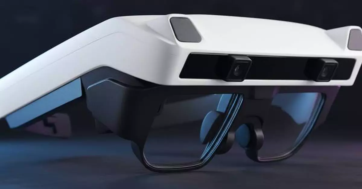 Snke Unveils SnkeXR, the First Medical Grade, Open Platform AR Glasses ...