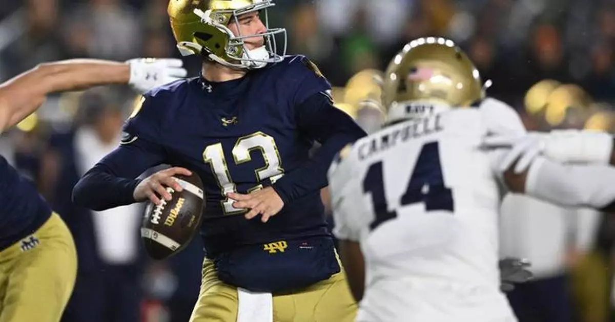 Carr throws 3 TD passes on snowy night to lead No. 10 Notre Dame past ...