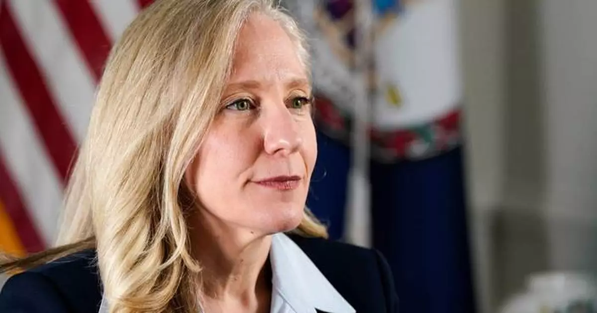 Abigail Spanberger becomes Virginia's 1st female governor in historic ...