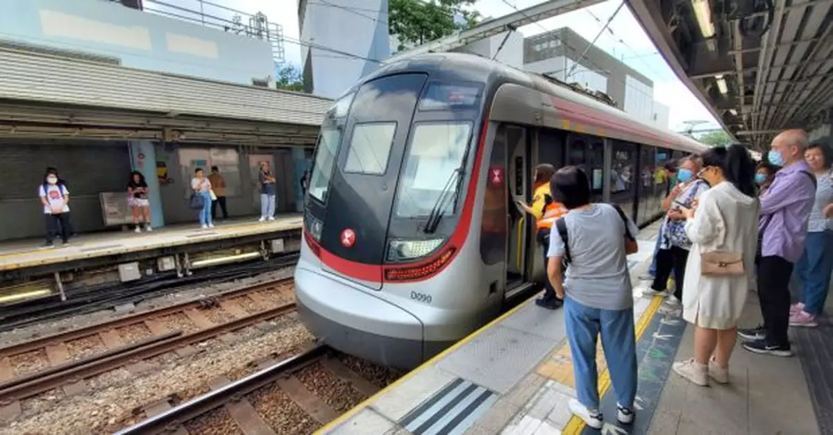 東鐵綫大圍至落馬洲及羅湖站 分別30分鐘及10分鐘一班車