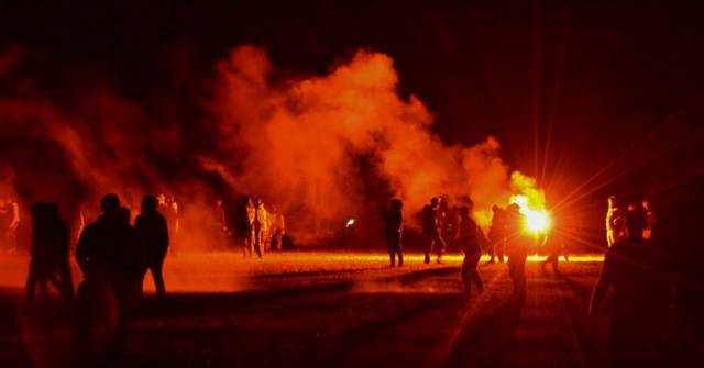 Partygoers, police injured at curfew-busting rave in France