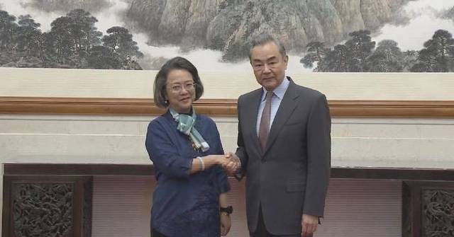 Chinese FM meets executive secretary of ESCAP