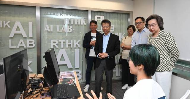 Civil Service Secretary Visits RTHK AI Lab: Encourages Use of Technology in TV Production