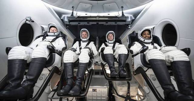 NASA cuts 2 from next SpaceX flight to make room for astronauts stuck ...