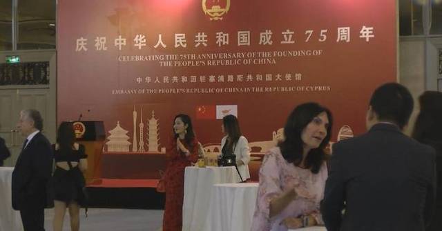 Chinese embassies hold receptions to celebrate National Day