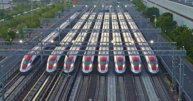 China's 75 years of development admired by global leaders