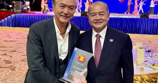 Dr. Robert Yap Honoured with ASEAN-BAC Lifetime Achievement Award and ...