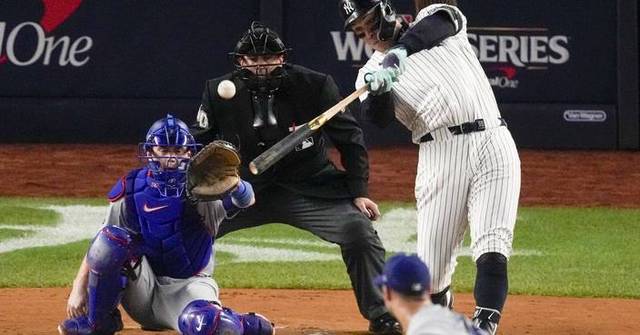 Aaron Judge snaps World Series slump with homer, then makes costly error that sparks Dodgers rally