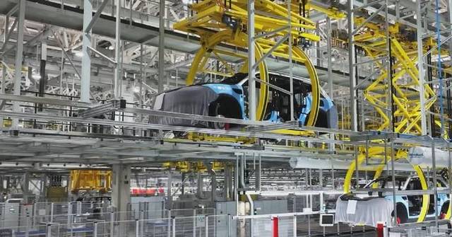 Smart tech, cross-industry partnerships drive growth of NEV sector
