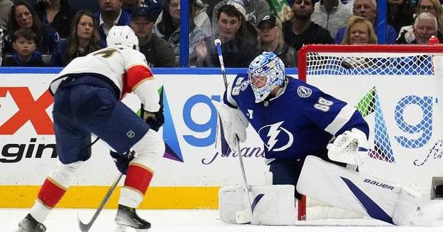 Panthers use short-handed goals to beat Lightning 4-2 in opener of home ...