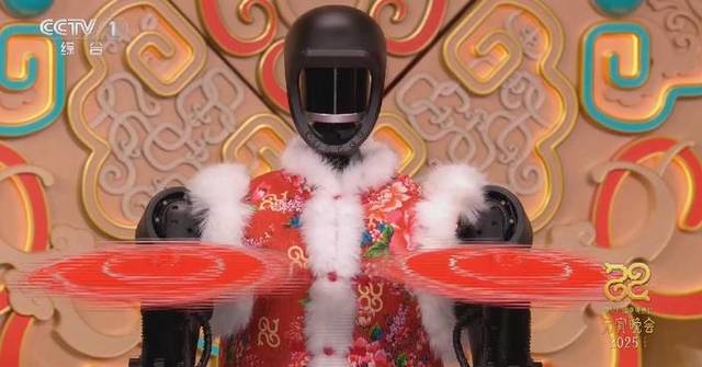 High-tech dancing robot returns to stage to amuse audiences at Lantern ...