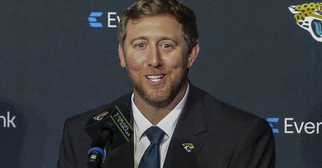 New Jaguars coach Liam Coen fills out his staff, which totals 174 years ...