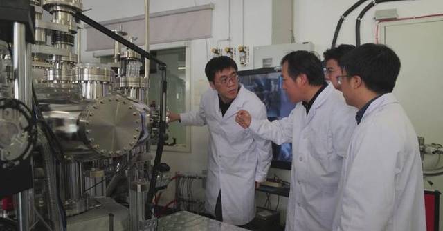 Chinese scientists develop 2D metals 200,000 times thinner than human hair