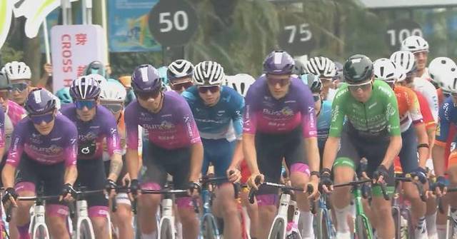 International Road Cycling Race kicks off in Hainan