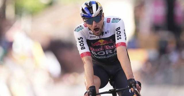 Del Toro takes it easy during 18th stage of Giro as Denz wins with solo ...