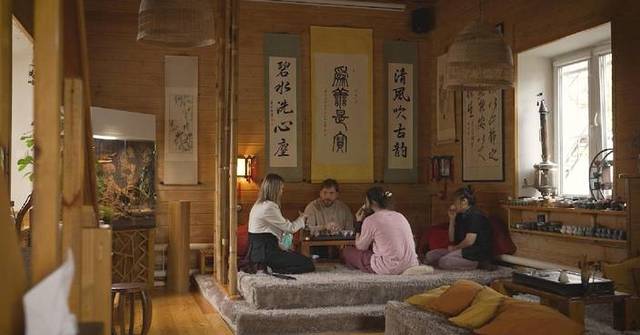 Tea house in Moscow shares traditional Chinese tea culture with locals