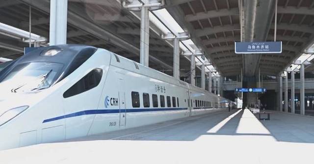 Direct train service launched between Urumqi, Hami in China's Xinjiang