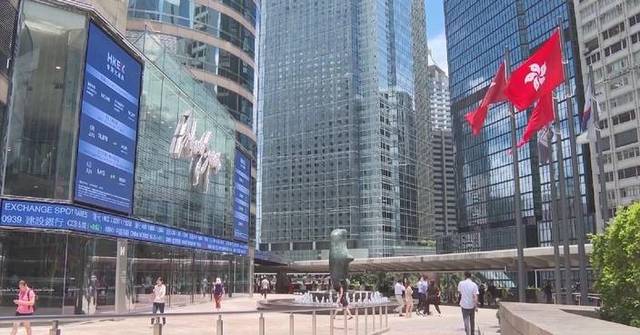 Hong Kong's stock market sees surge in listings from mainland