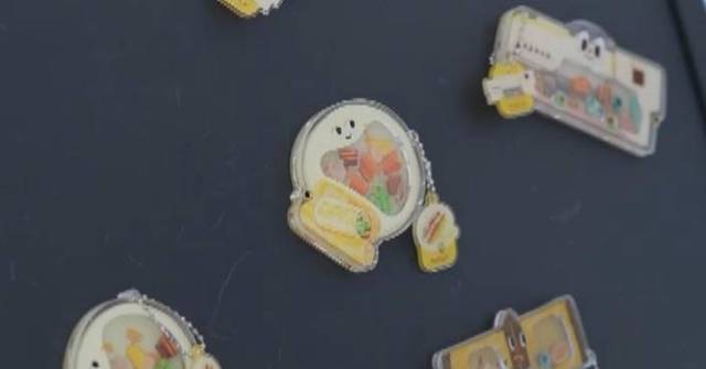 Creative cultural products snapped up by tourists in east China's Taizhou