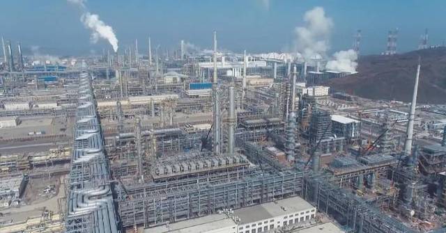 China's bulk commodity index edges up in June
