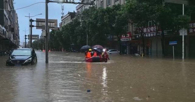Firefighters evacuate 160 from severe Dongguan flooding