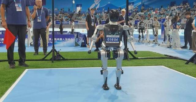 Humanoid robots hop to new heights in standing high jump competition