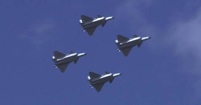 J-20 fighter jets dazzle spectators at Changchun Air Show