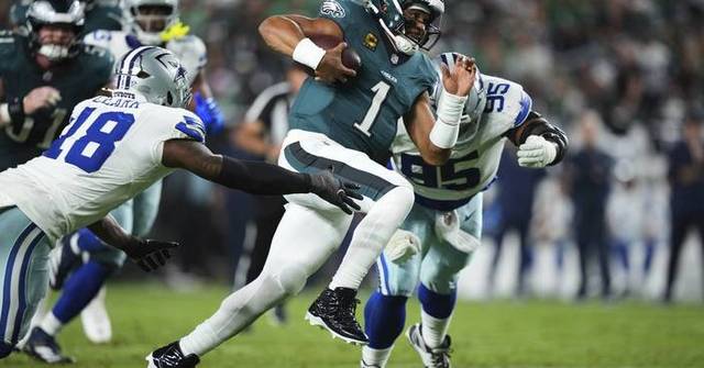 Top photos from the NFL season opener between the Philadelphia Eagles ...