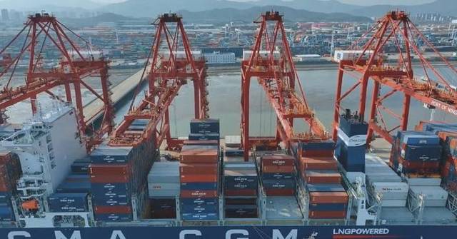 New report maps South China Sea's rise as key global shipping artery