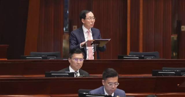 Chan Kin-por Suspends Public Roles to Focus on Wang Fuk Court Fire ...