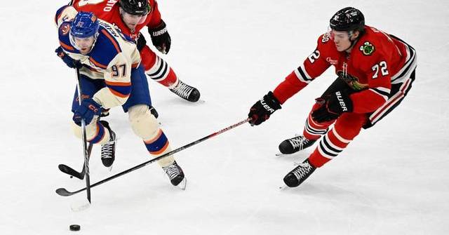 McDavid and Bouchard help the Oilers beat the Blackhawks 4-1