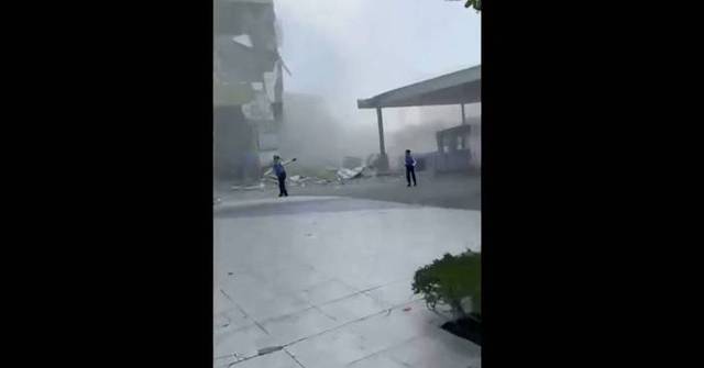 A 7.8 magnitude earthquake in the southern Philippines causes 4 deaths ...