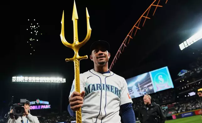 Julio Rodríguez lifts Mariners over Tigers 3-2, Seattle takes Game 2 of ...